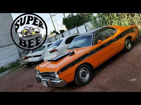 Valiant Super Bee 1974 - YouTube