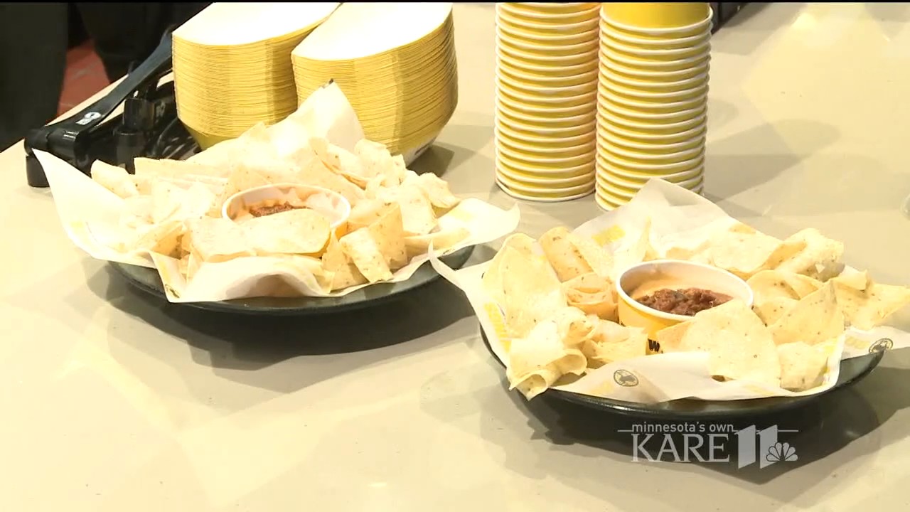 Buffalo Wild Wings reveals B-Dubs Express - YouTube