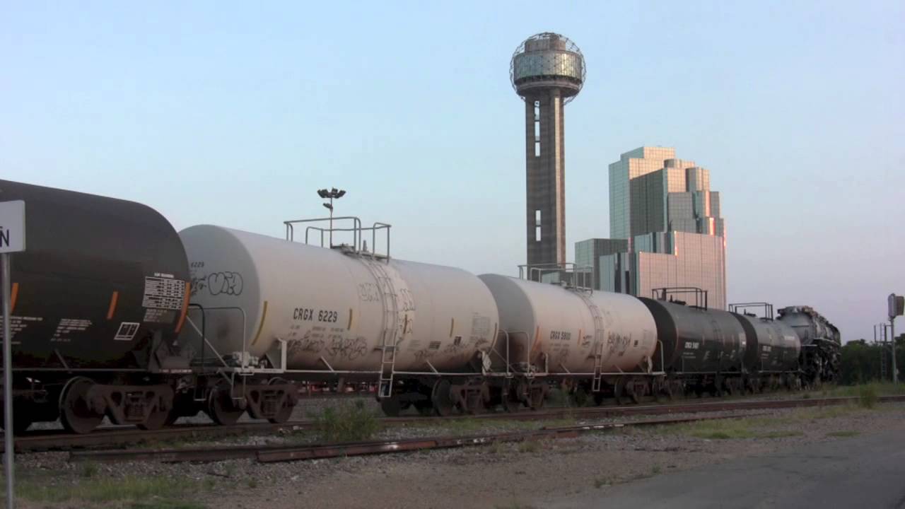 Union Pacific Big Boy 4018 part 2 - YouTube