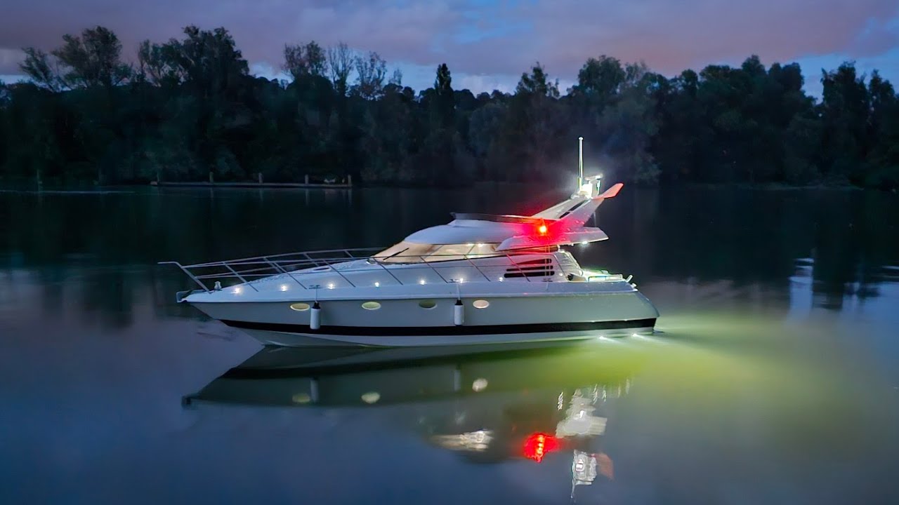 Rc Boat Robbe Najade Motoryacht Build Launch. - YouTube