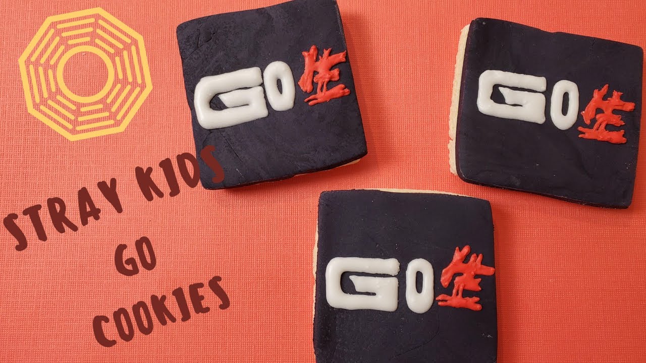 STRAY KIDS GOD'S MENU COOKIES - YouTube