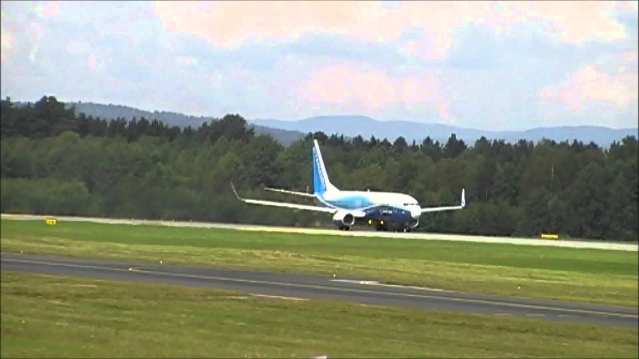 Ryanair (Dreamliner livery) B737-8AS EI-DCL Takeoff from RWY 12 at ...