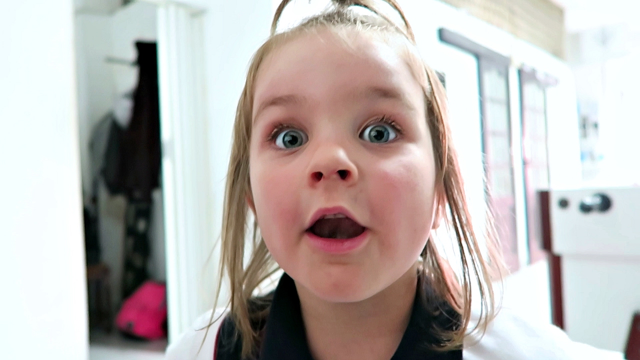 First time in a TATTOO PARLOUR! | Family Fizz - YouTube