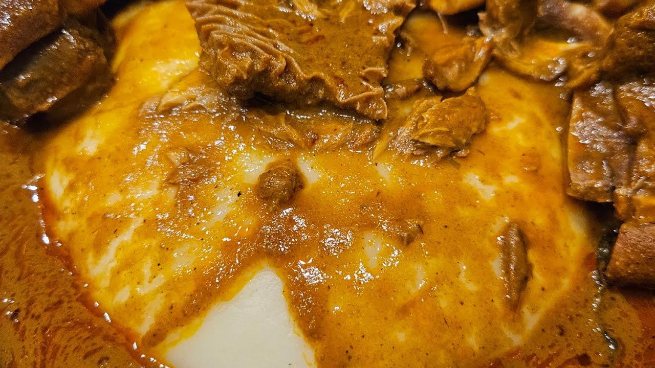 Making delicious Banga soup/Palm nut soup (Deku soup) for fufu - YouTube