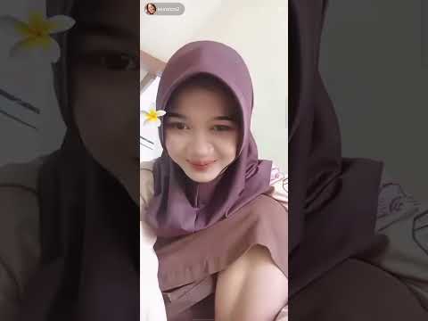 CEWEK SMA LIVE TIKTOK PAS JAMKOS