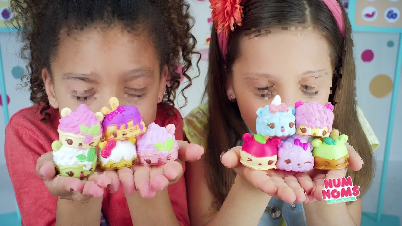 Num Noms Lights Freezie Pop Maker Commercial Toys - YouTube