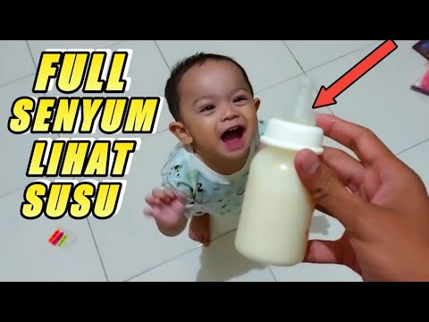 Ekspresi Bayi Lucu Minta susu Sampe Nangis