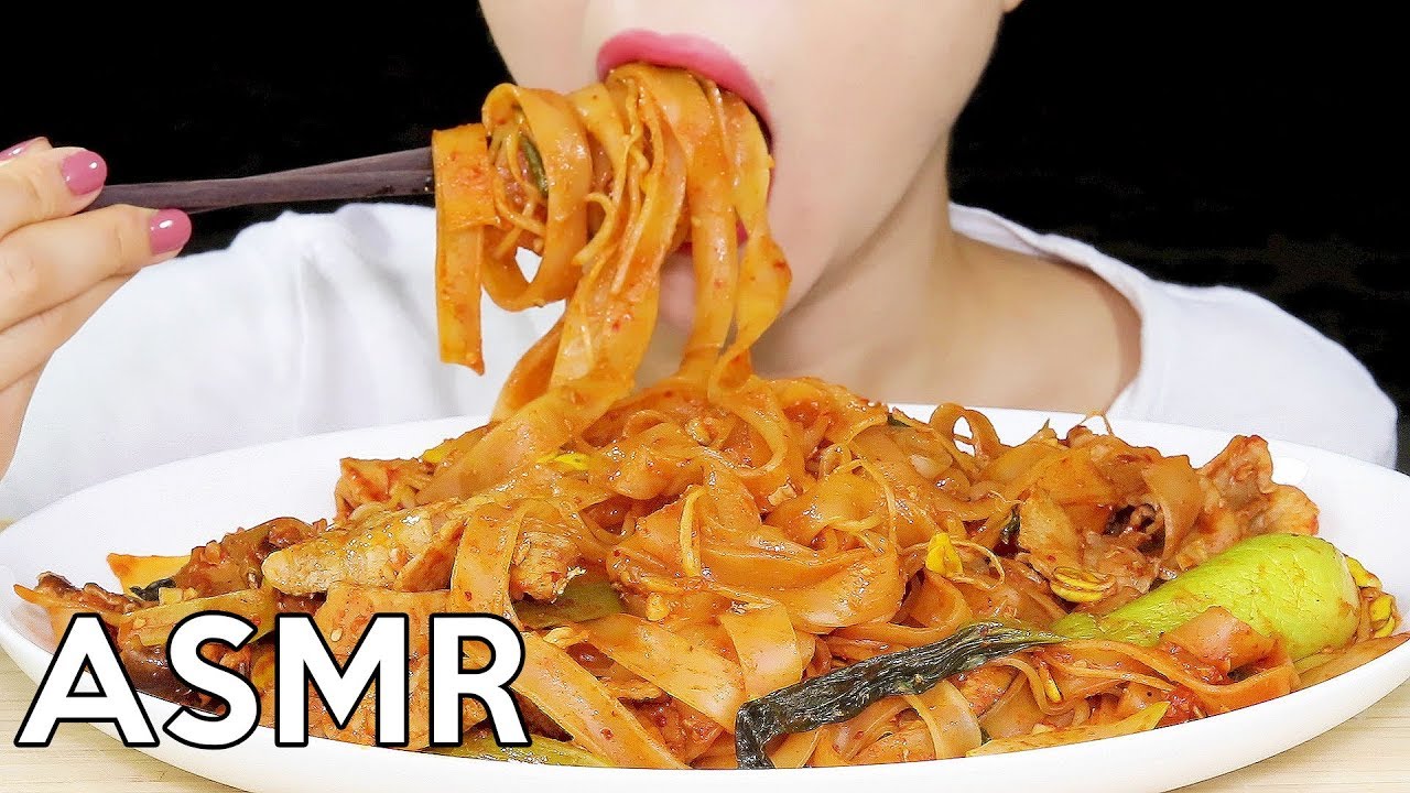 ASMR Bean Sprout Bulgogi Noodles 콩나물불고기+넓적쌀국수 리얼사운드 먹방 Eating Sounds ...