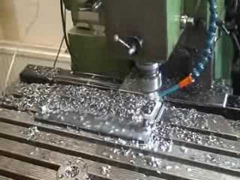 CNC freesbank - YouTube