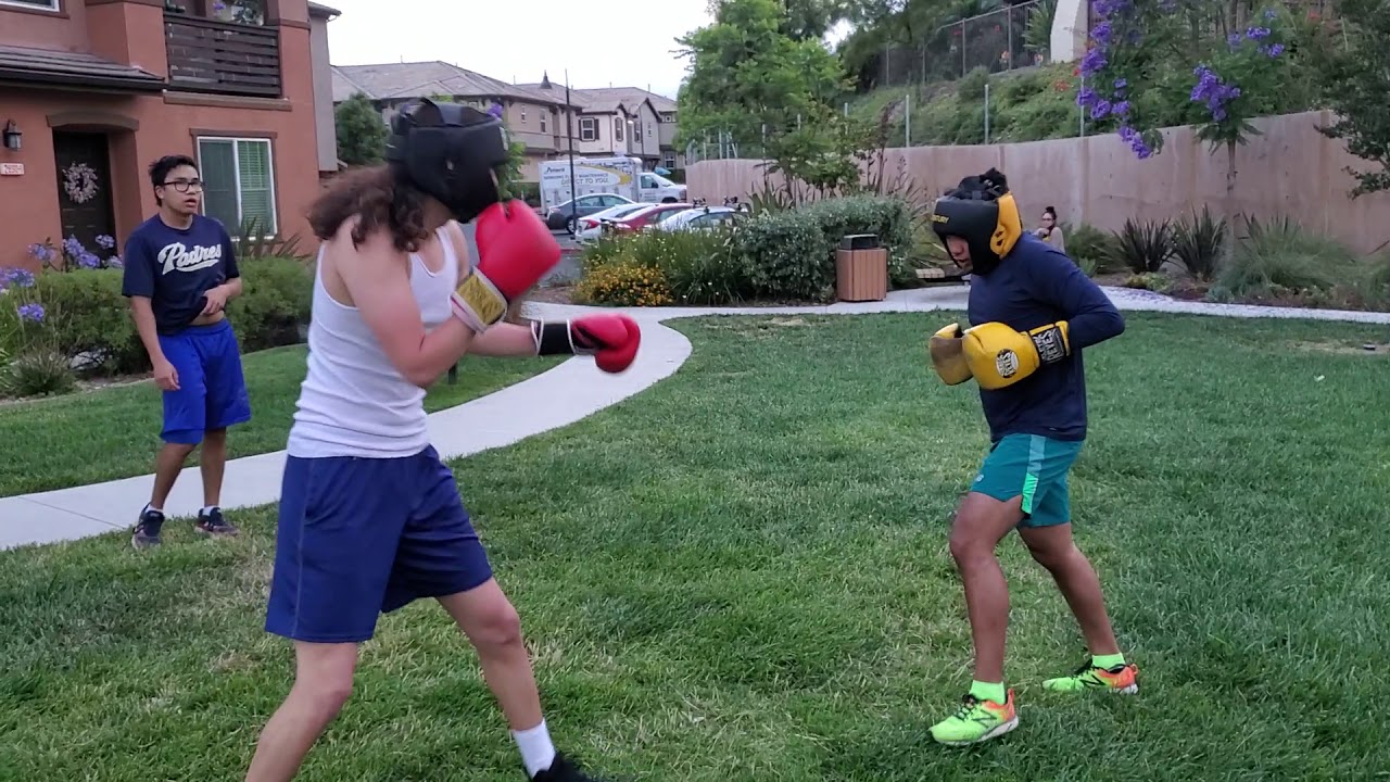 Jun 24, 20 Fight 3 R1 - YouTube