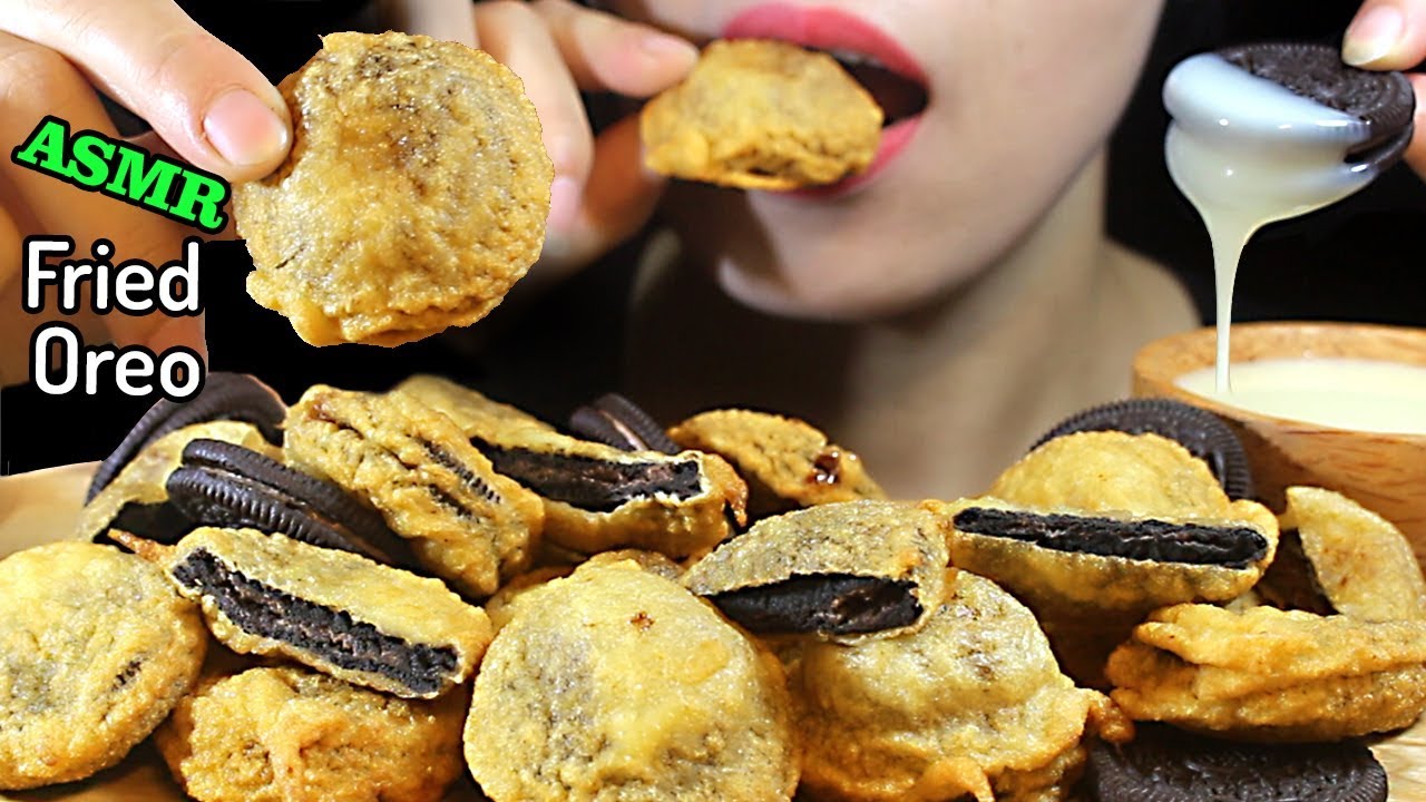 ASMR Deep Fried Oreos [Soft Crunchy Eating Sounds] Bánh Oreo chiên tự ...