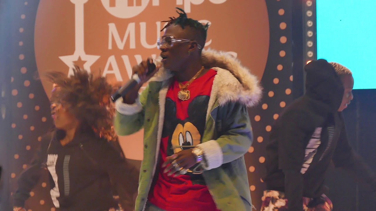 Fik Fameica Performing live at the 7th Prestigious HiPipo Music Awards ...