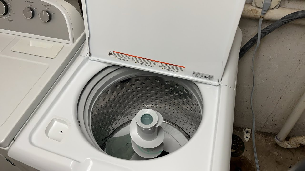 Doing 2 loads of laundry in the GE Washing machine! - YouTube