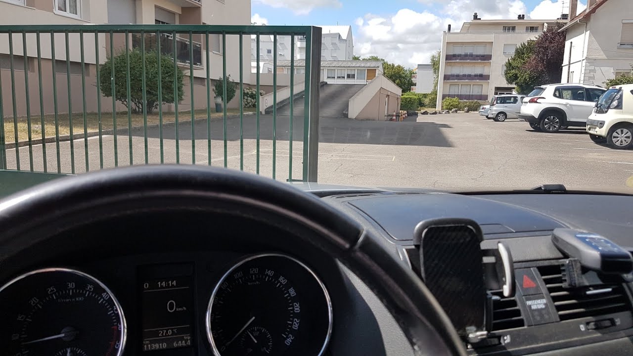 Visite guidée du logement F1. - YouTube