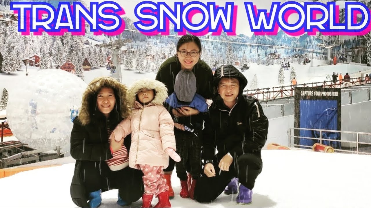 Bermain Es & Salju di Trans Snow World - YouTube