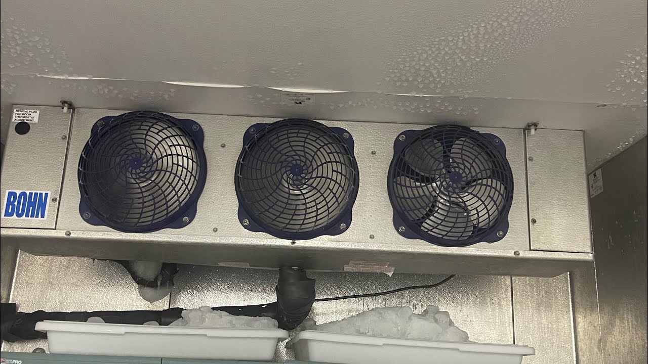 Walk-in freezer - dead evap fan - easy peasy - YouTube