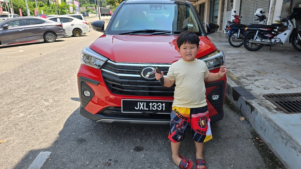Perodua Ativa AV - Pearl Red - YouTube