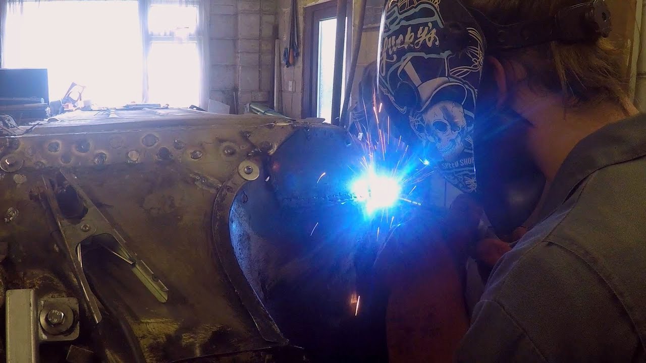 Classic Mini || inner wing repair finished - YouTube