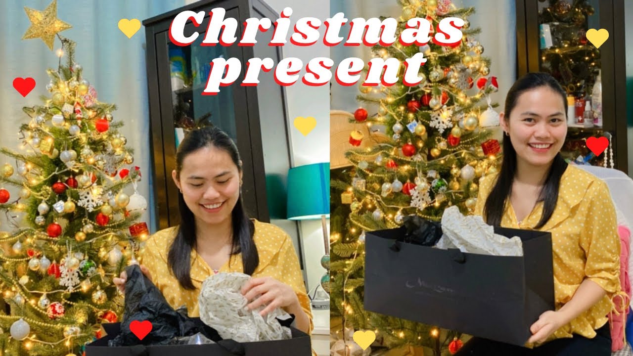 Receiving Christmas gift from a generous client | Christmas ...