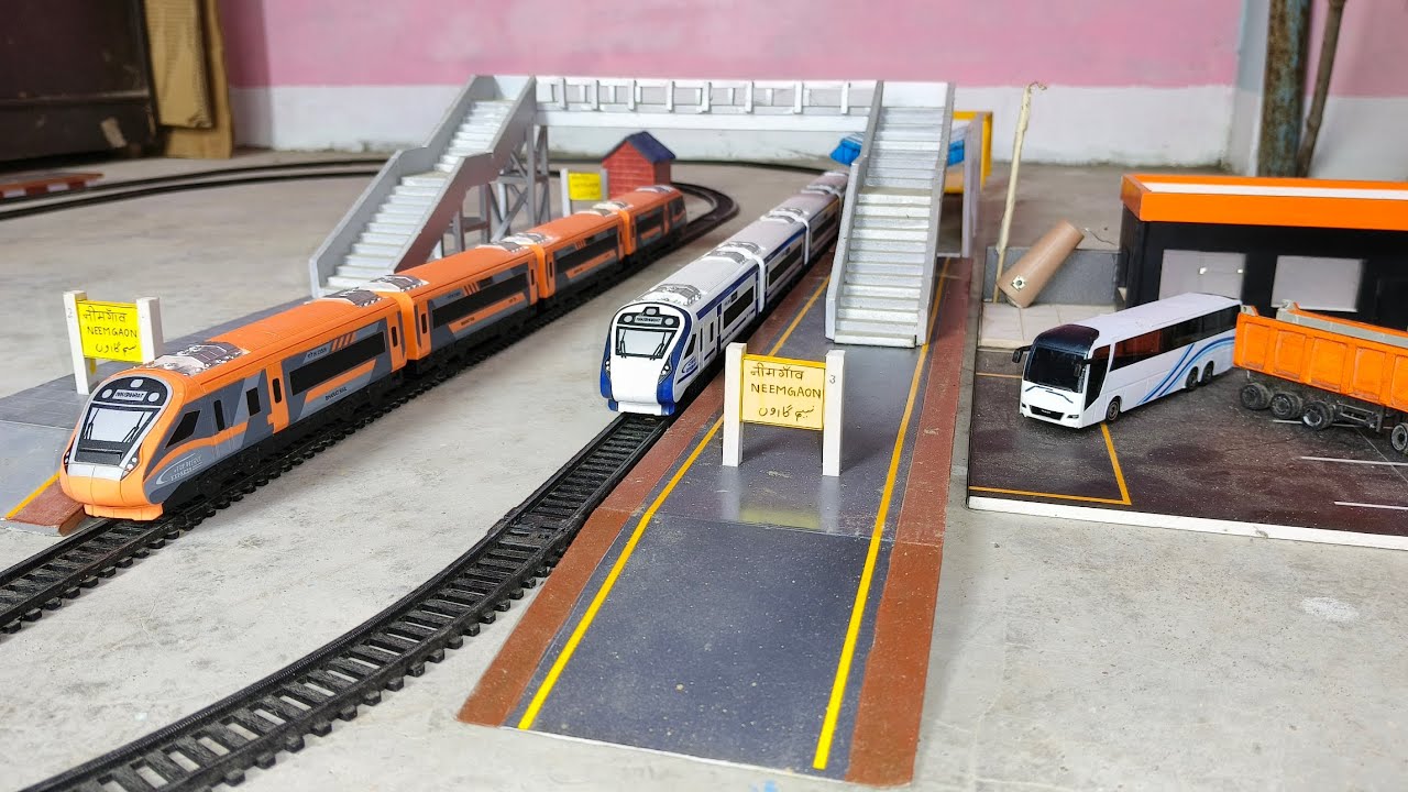 Indian model train Centy train vande bharat express train model - YouTube