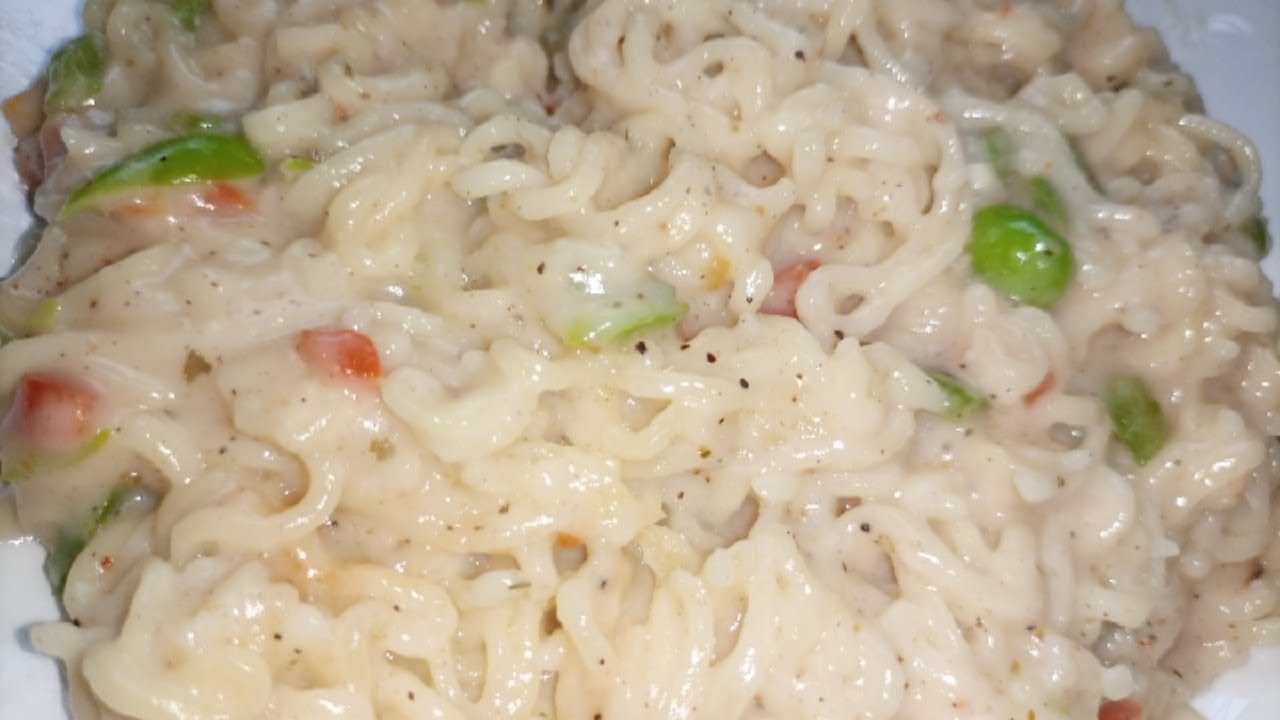 White Sauce Noodles Recipe | Creamy Maggi Noodles Recipe | Italian ...