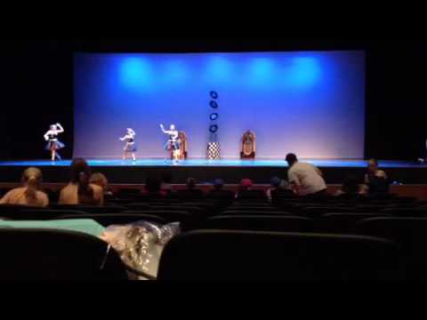 Dance recital - Juliana Musical theater - YouTube