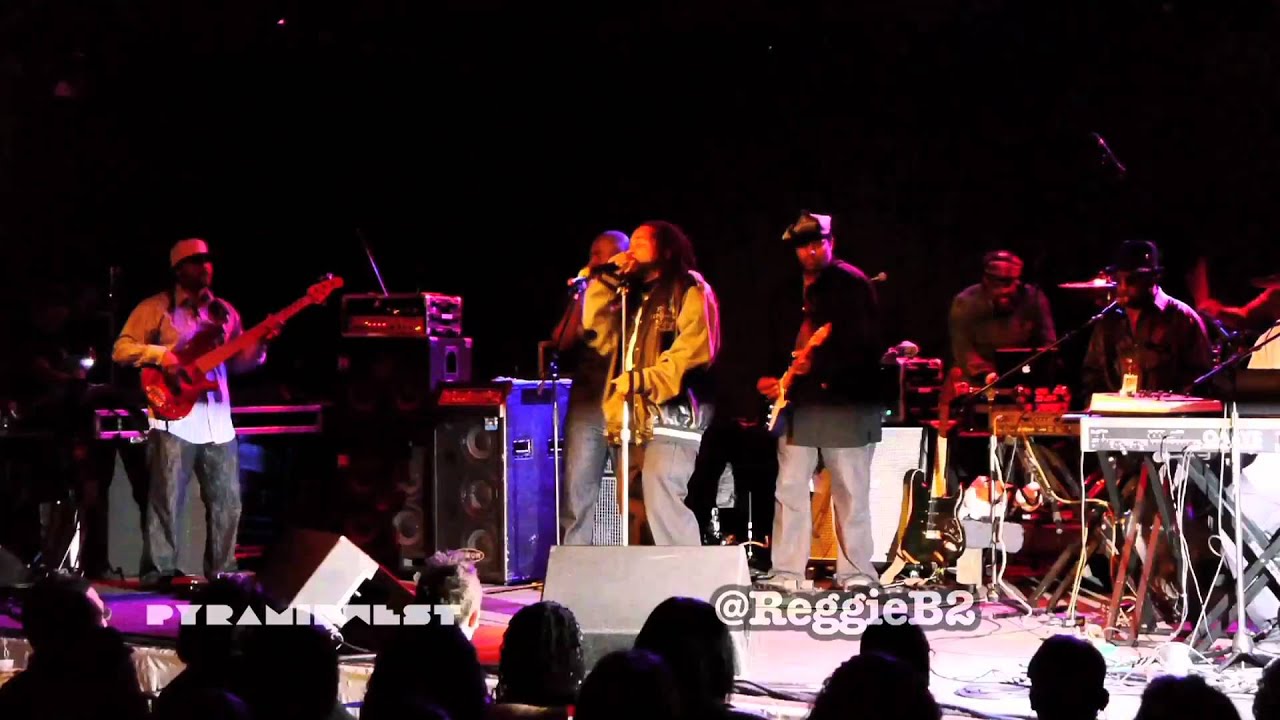 Reggie B & The Solution - YouTube