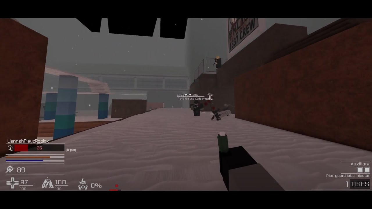 "Watch out, a shotgun scav is behind you" (Decaying Winter) - YouTube