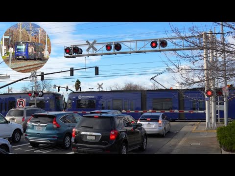 Zinfandel Dr. Railroad Crossing | SacRT Light Rail Crossing Over Switch ...
