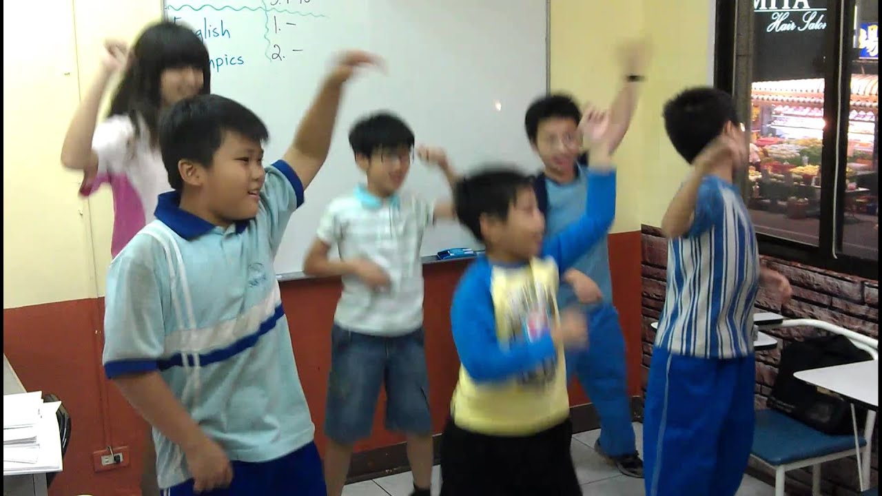 Bumble Bee- Camp Cheer .mp4 - YouTube