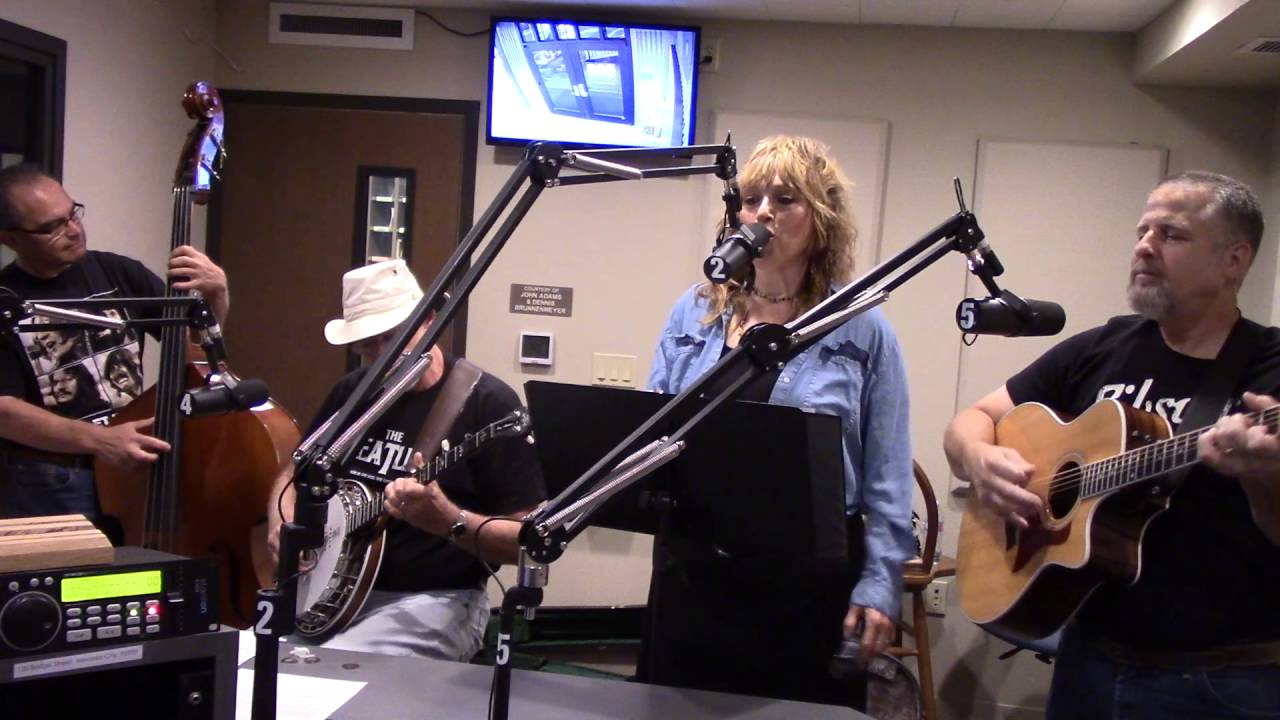 Debbie Wolfe- Keep on Walkin - YouTube