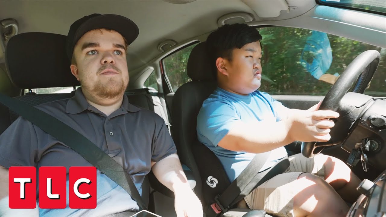 Alex Hits a Mailbox During His Driving Lesson! | 7 Little Johnstons ...