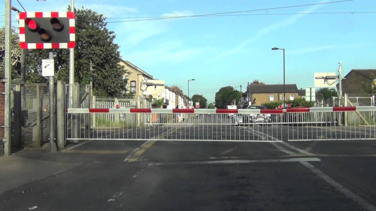 Enfield Lock Level Crossing - YouTube
