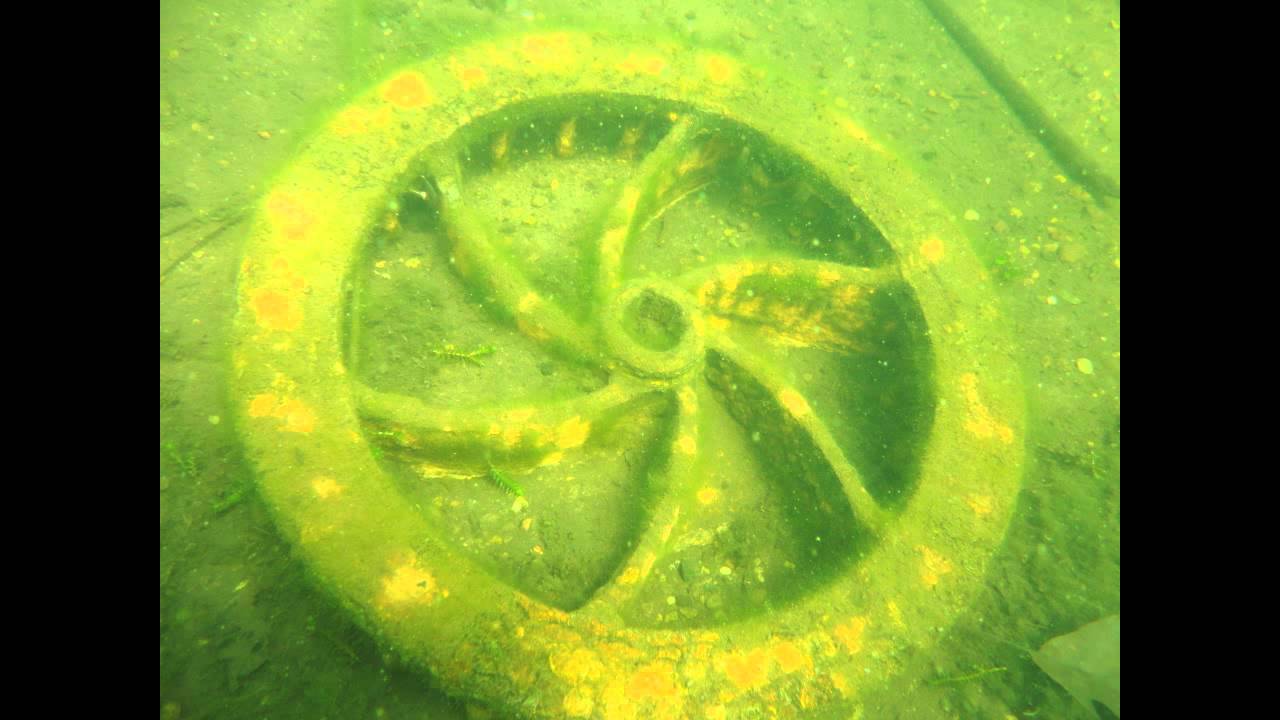 Manta Divers Explores Butternut Lake in Forest County, WI - YouTube