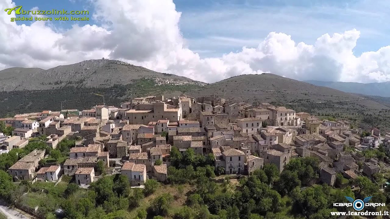 BORGHI AUTENTICI d'ITALIA: Calascio & Castelvecchio Calvisio - YouTube