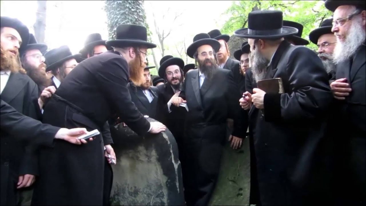 Bobov-45 Rabbi On A Trip To Poland Part 2 - YouTube