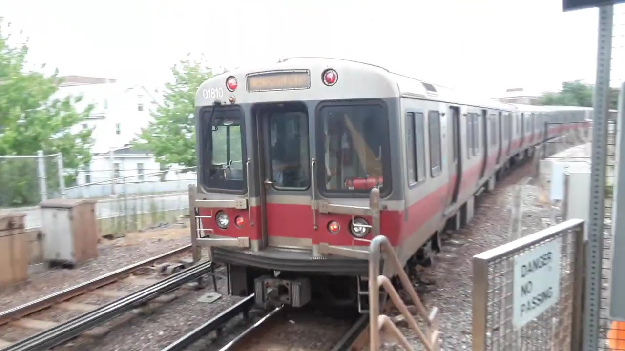 MBTA Red Line Bombardier 01800 Series Leaving Fields Corner Station ...