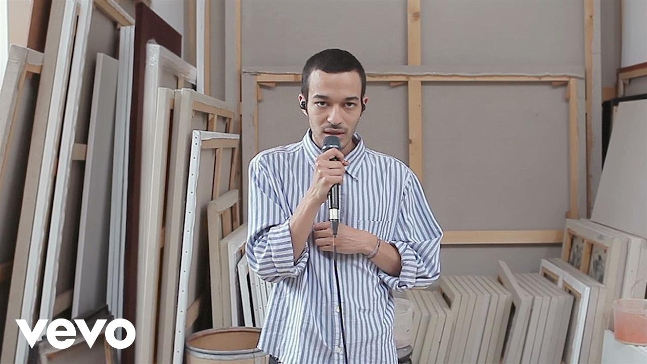 Adam Naas - Fading Away (Live) - YouTube