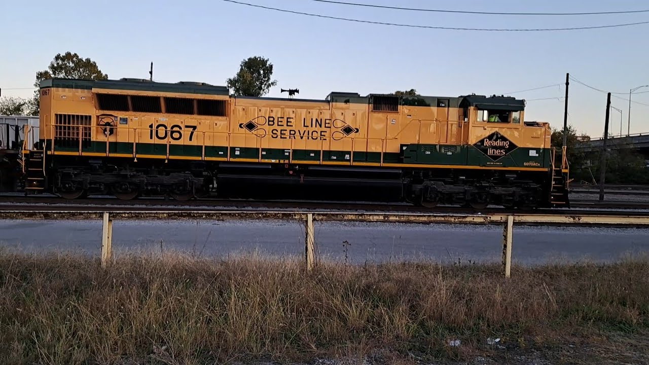 Norfolk Southern 1067 (Reading Heritage Unit) adventure. - YouTube