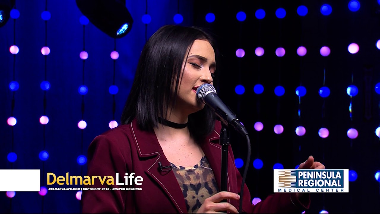 Alyssa Lee Lewis Performs "Last Summer" - YouTube