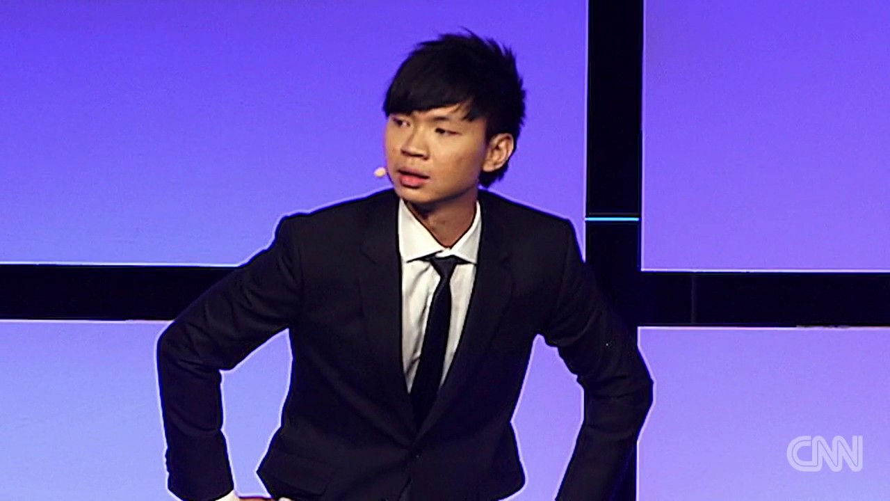 CNN Interview with World Champion (2016) Darren Tay - YouTube