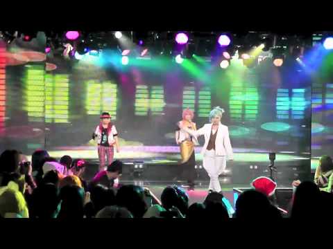 Triangle Beat at Niconico Cospllection - YouTube