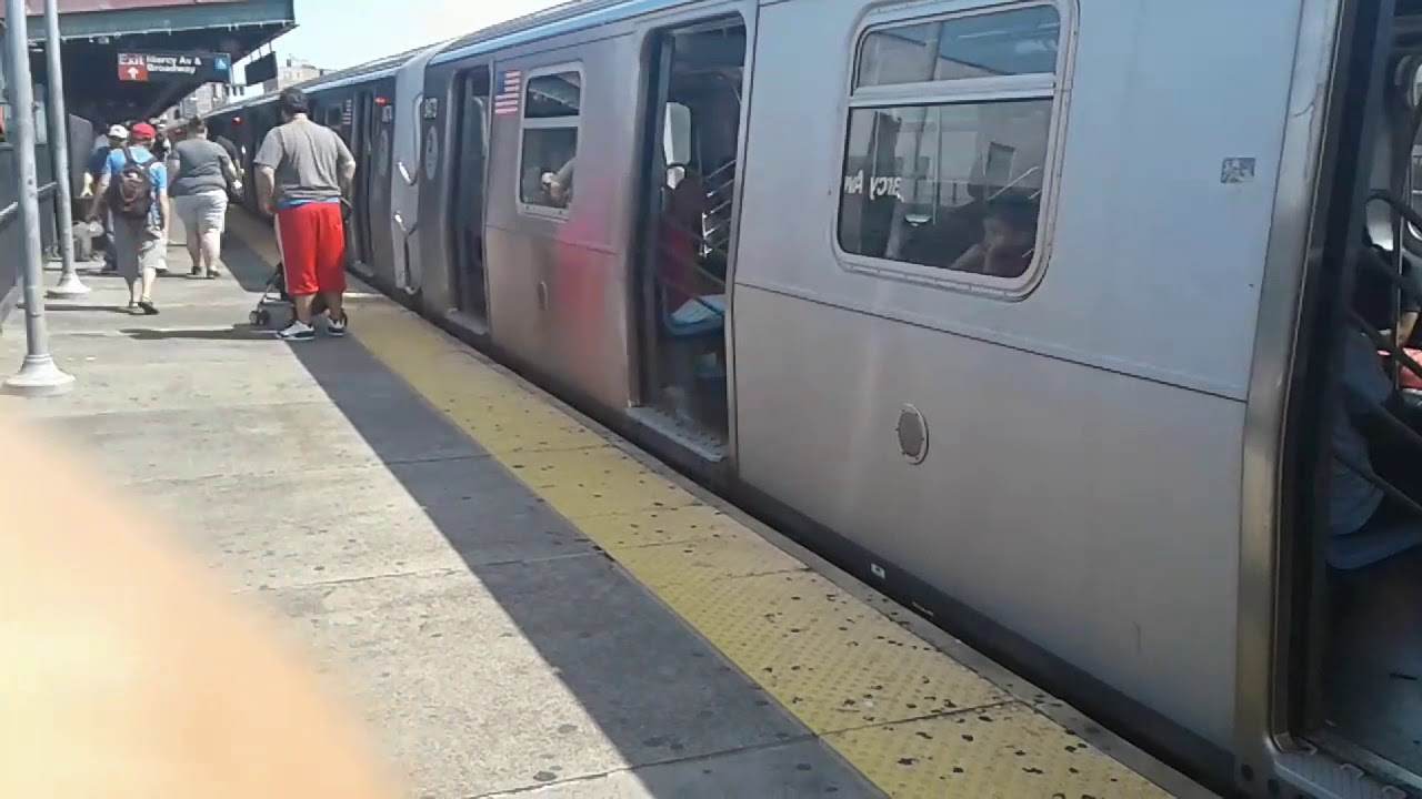 R32 (J) Train & R160A Orange (M) Train. - YouTube