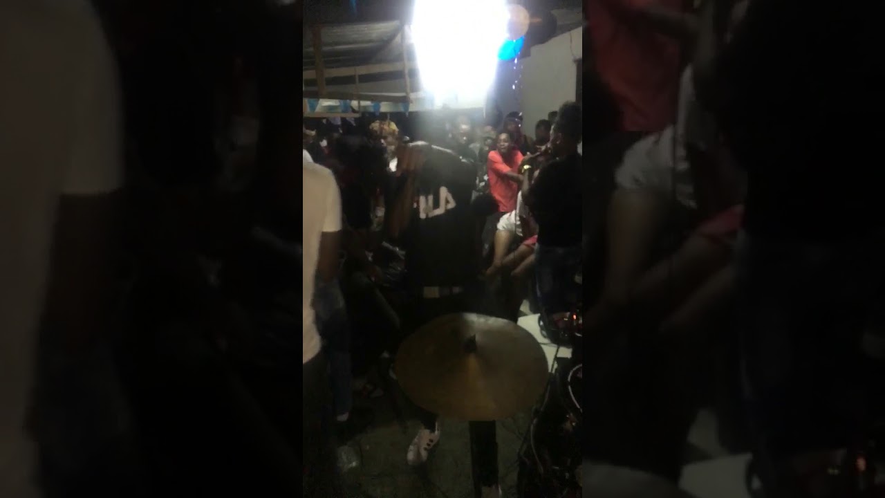 Effe anders live bam bam - YouTube