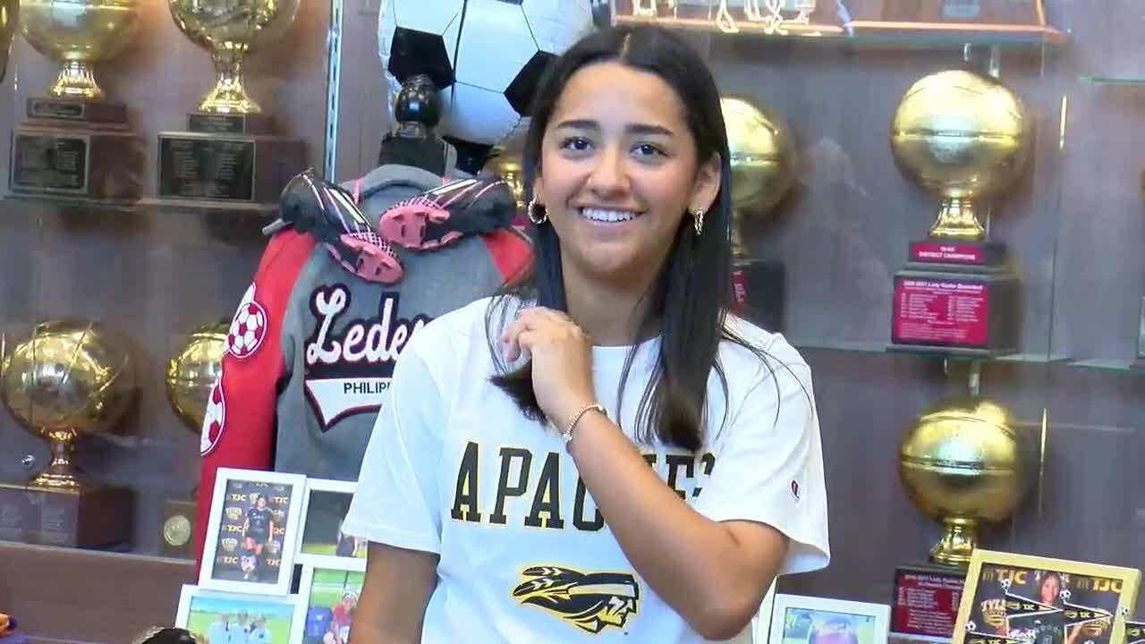 Tyler Legacy High School soccer player Mia Ledesma signed to play at ...