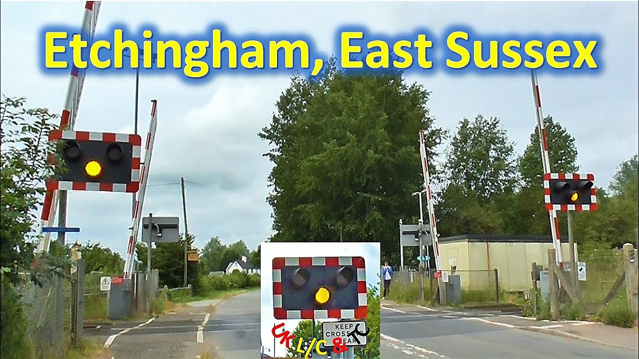 Etchingham Level Crossing, East Sussex - YouTube