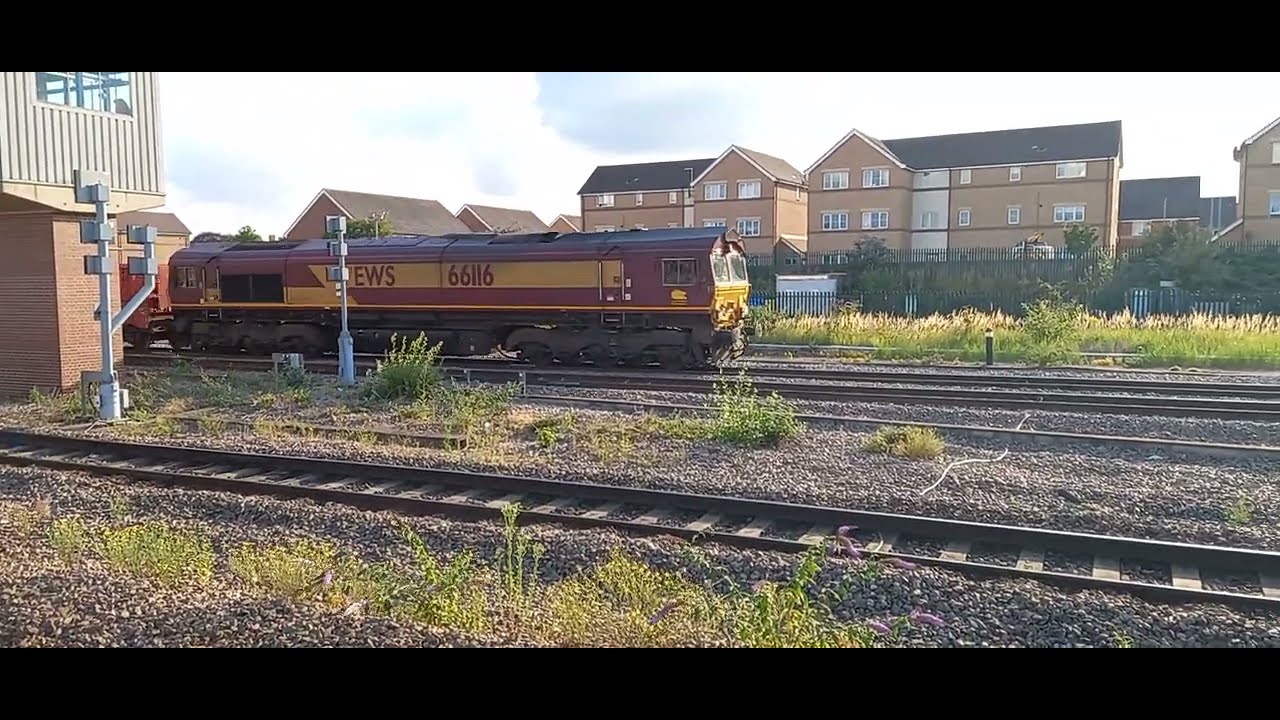 DB Cargo (Ex EWS) 66116 - YouTube