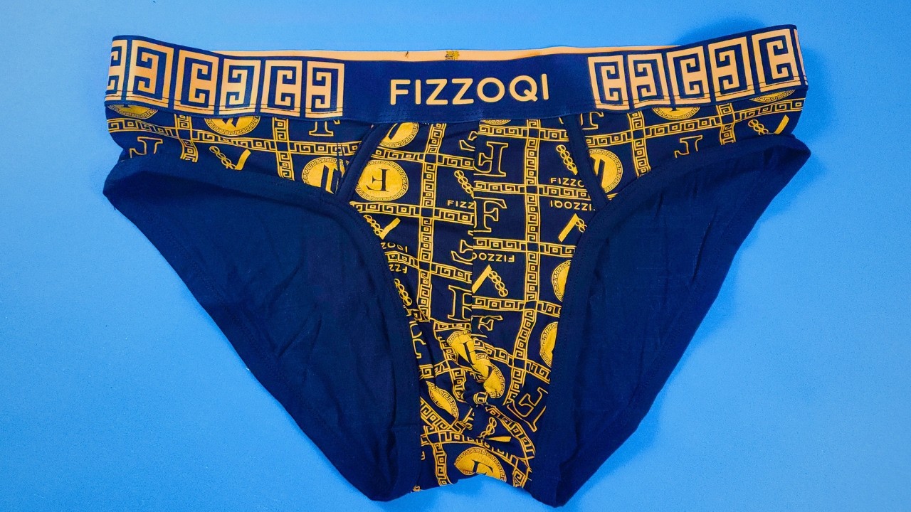 V-CUT Underwear ASMR ⚡ Fizzoqi 1-Min Quick Look & Sounds - YouTube