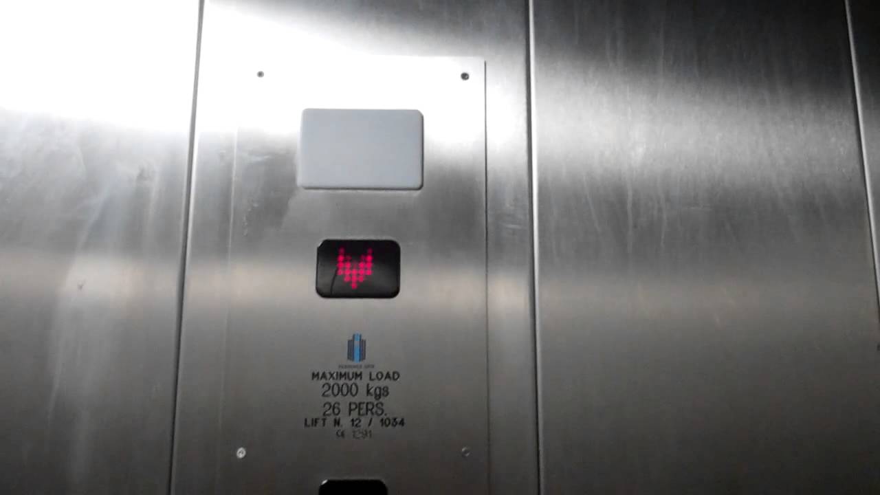 Pickerings Lift @ Morrisons in Sheldon - YouTube