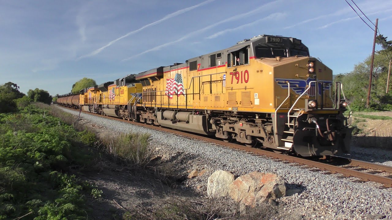 Daylight Union Pacific Oil Cans in San Luis Obispo - 4K - YouTube